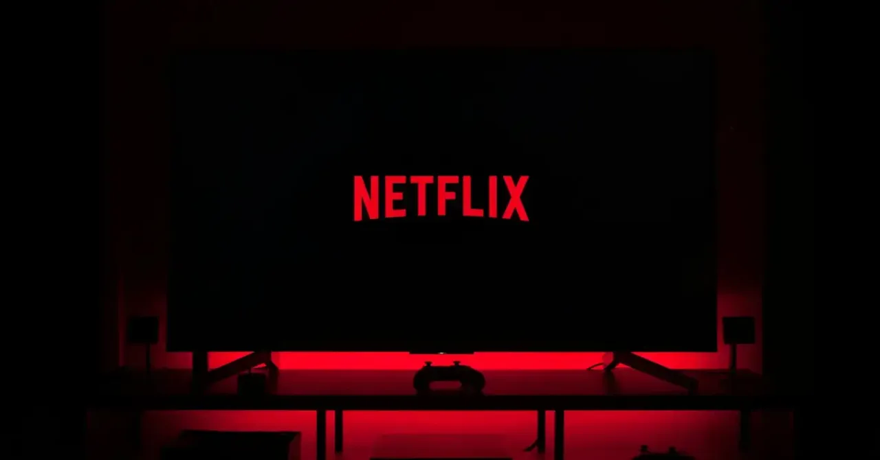 Netflix отрицает, что заставляет создателей фильмов повторять сюжет в ...
